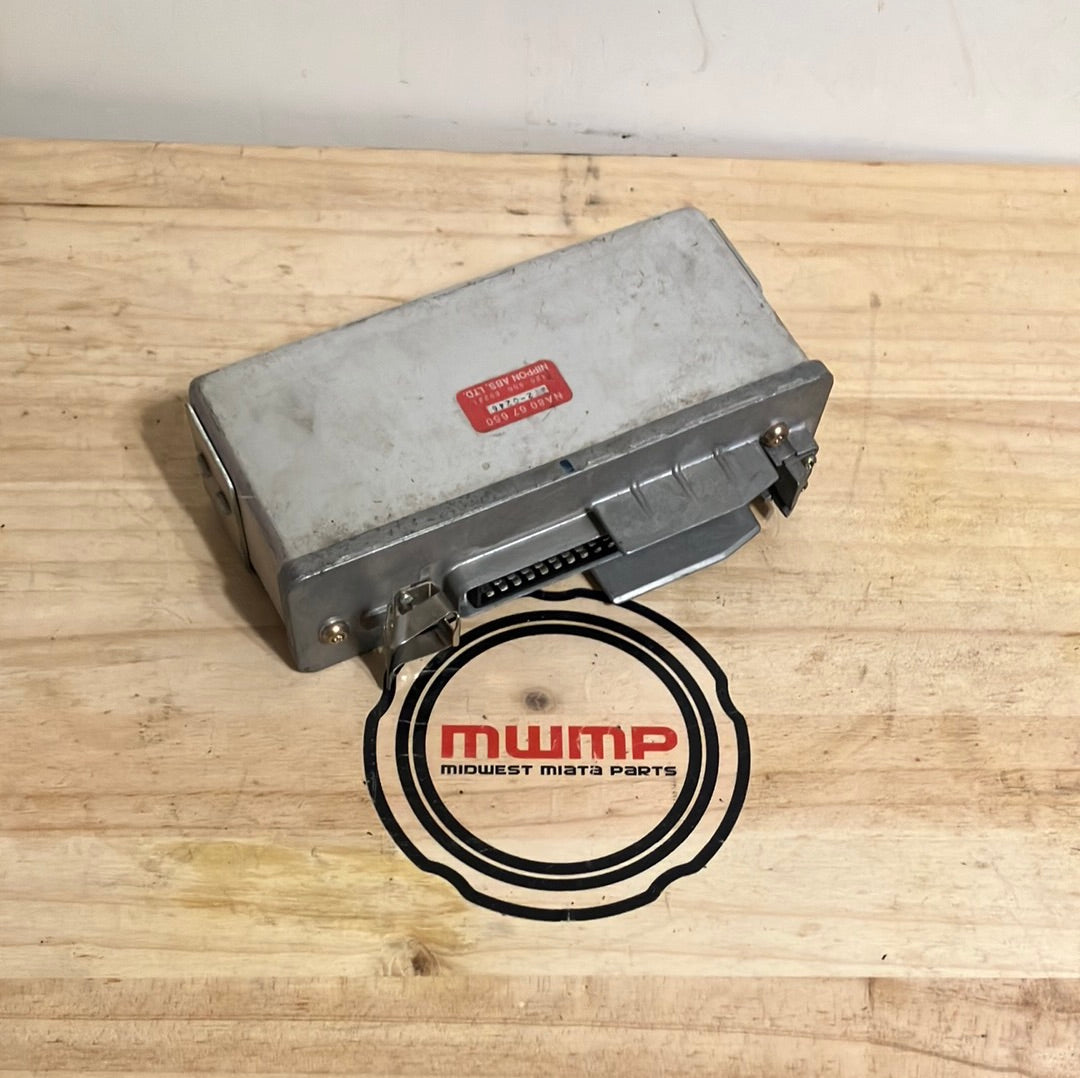 1994 Mazda Miata ABS Control Module NA80-67-650 – Midwest Miata Parts